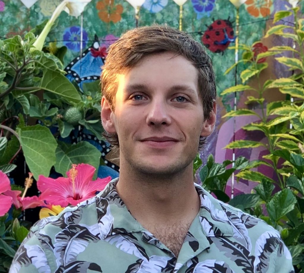 About – Landarch Systems Inc