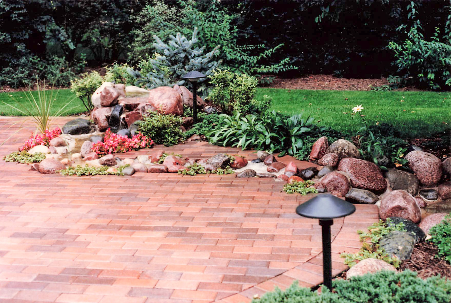 Contact – Landarch Systems Inc